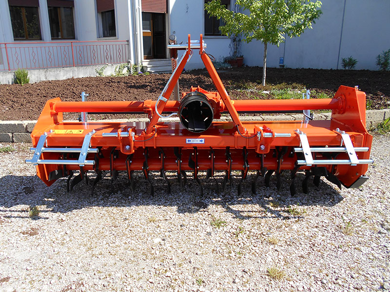 4 speeds rotary tillers series RPC for tractors between 40 and 75 HP